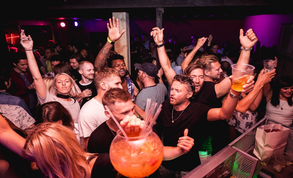 Night Tales in Hackney Wick > Townfish