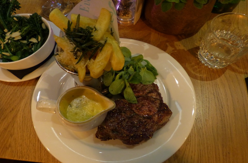 The Refinery CityPoint in Moorgate > Townfish